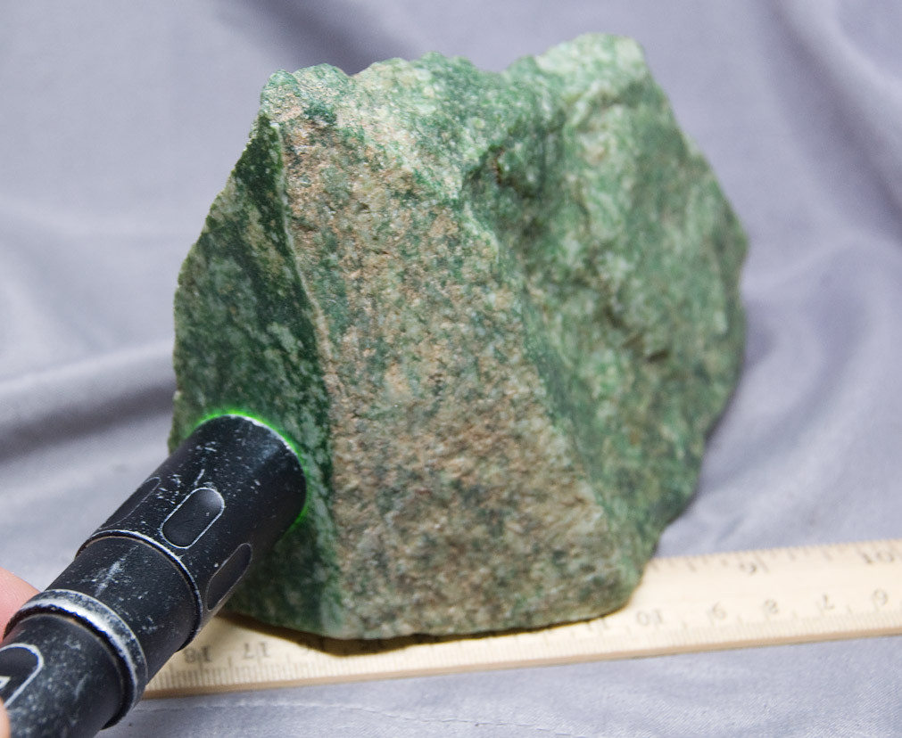 2 lbs Wyoming Emerald Snowflake Jade