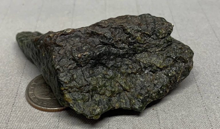 Turtleback - Bull Canyon Wyoming nephrite jade wind slicked specimen ...