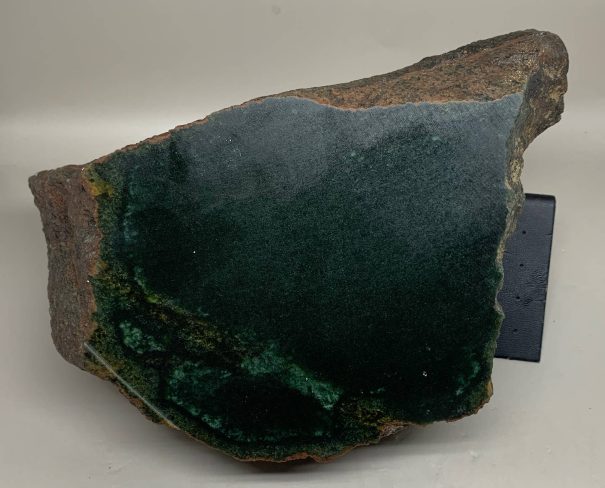 Wyoming Cinder Emerald/Pine Green Nephrite Jade for sale